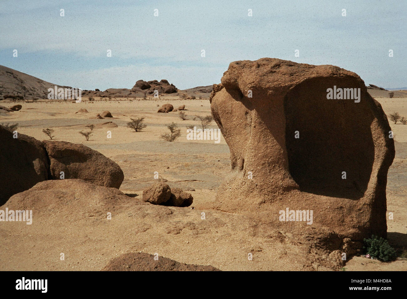 Inlier and rock formations in the desert landscape just before Djanet ...