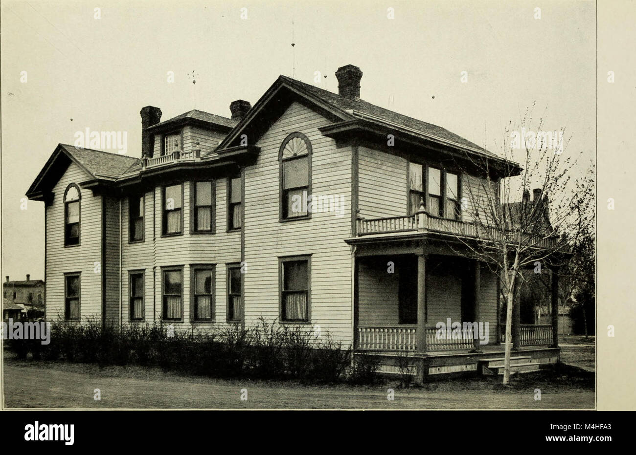 1915 yearbook hi-res stock photography and images - Alamy