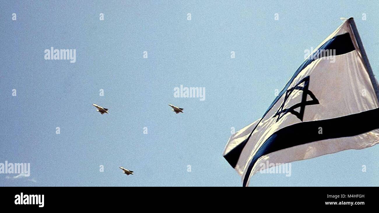 20th parade hi-res stock photography and images - Alamy