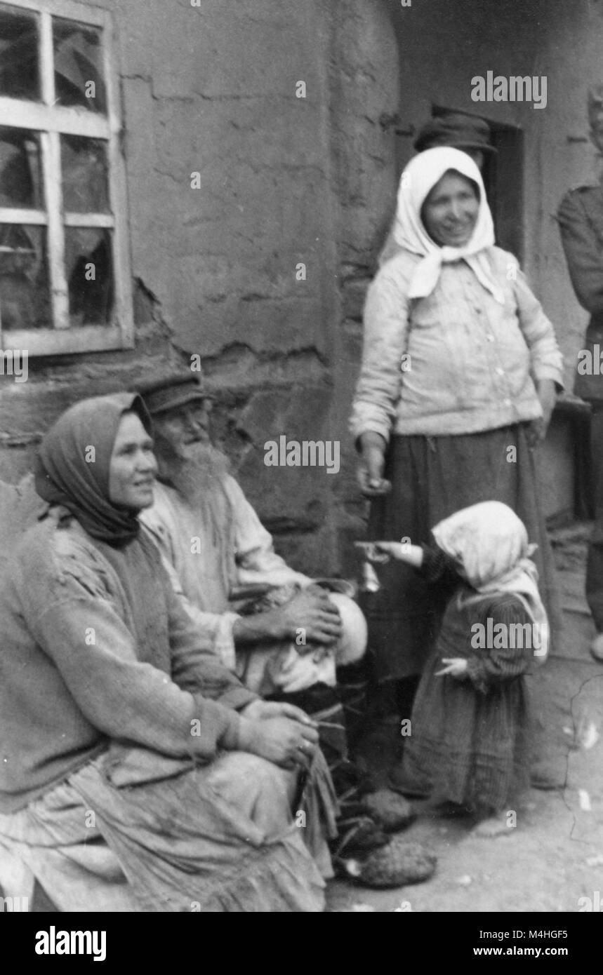 Soviet russian farmers hi-res stock photography and images - Alamy