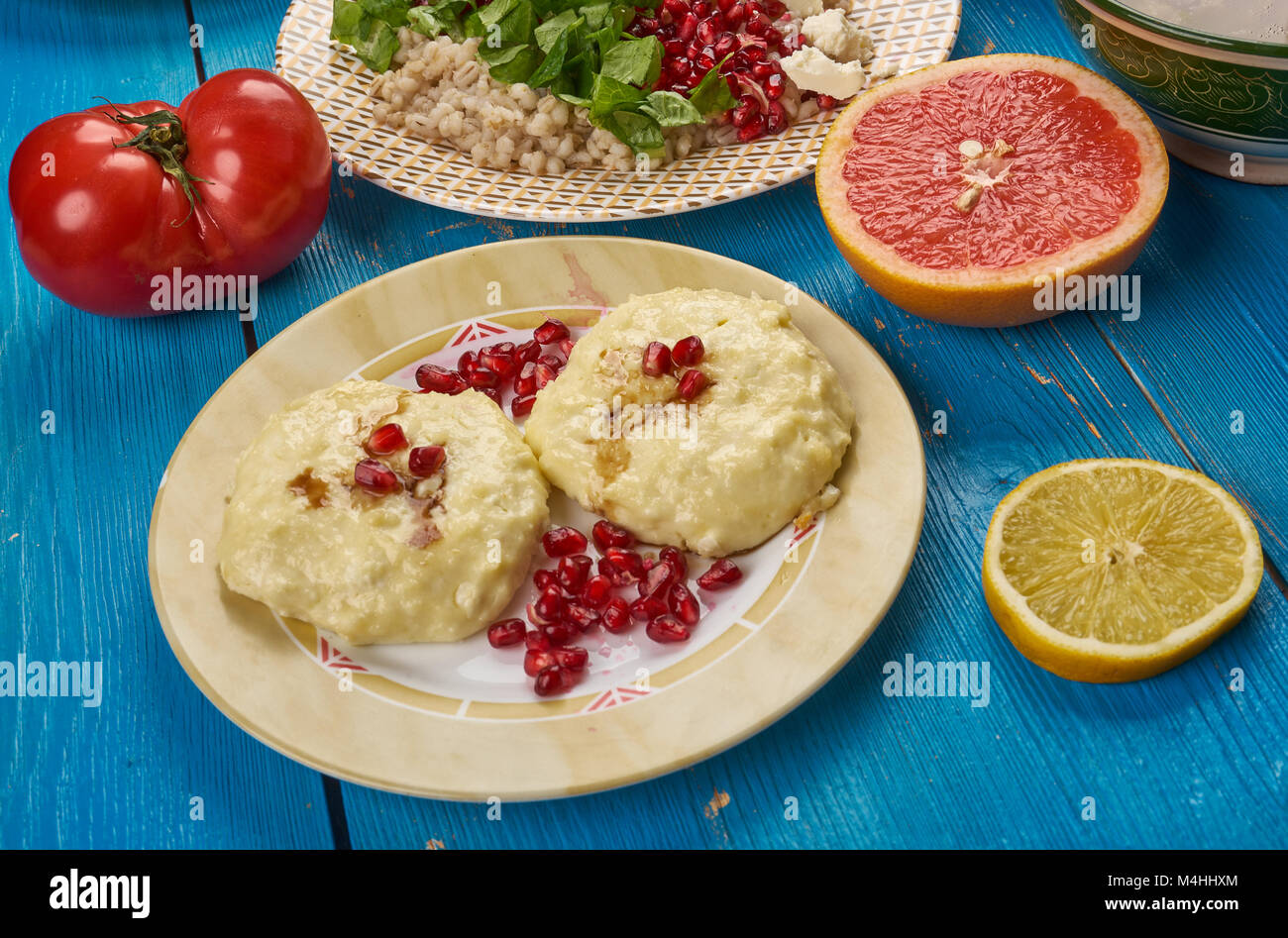 Egyptian cuisine . Traditional Gebna Makleyah Egyptian Oven-Fried ...