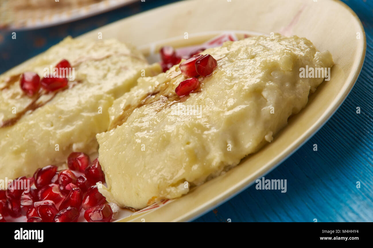 Egyptian cuisine . Traditional Gebna Makleyah Egyptian Oven-Fried ...