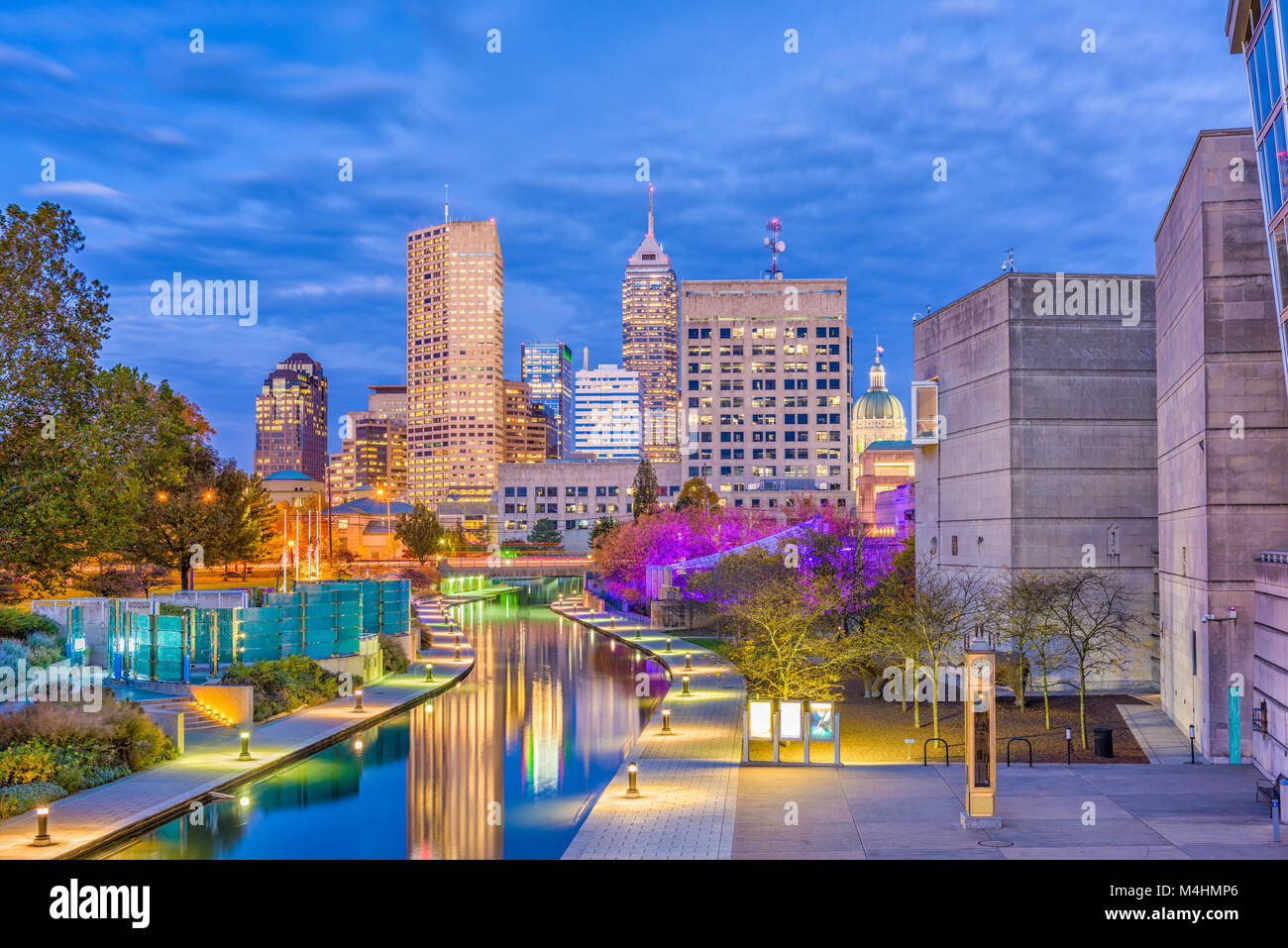 Indianapolis landmark night hi-res stock photography and images - Alamy