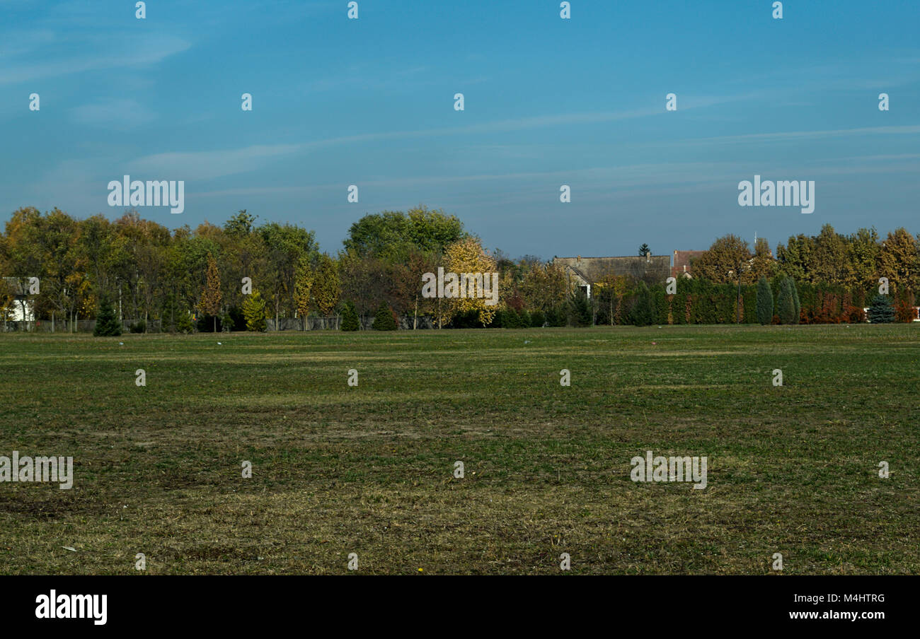 Empty field hi-res stock photography and images - Alamy