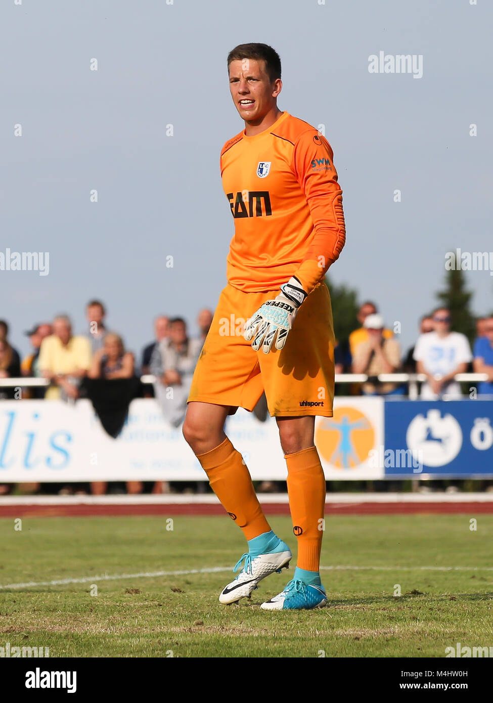 Goalkeeper Alexander Brunst ( 1.FC Magdeburg Stock Photo - Alamy