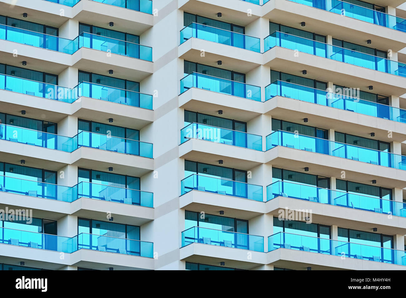 Seaside high rise buildings hi-res stock photography and images - Alamy