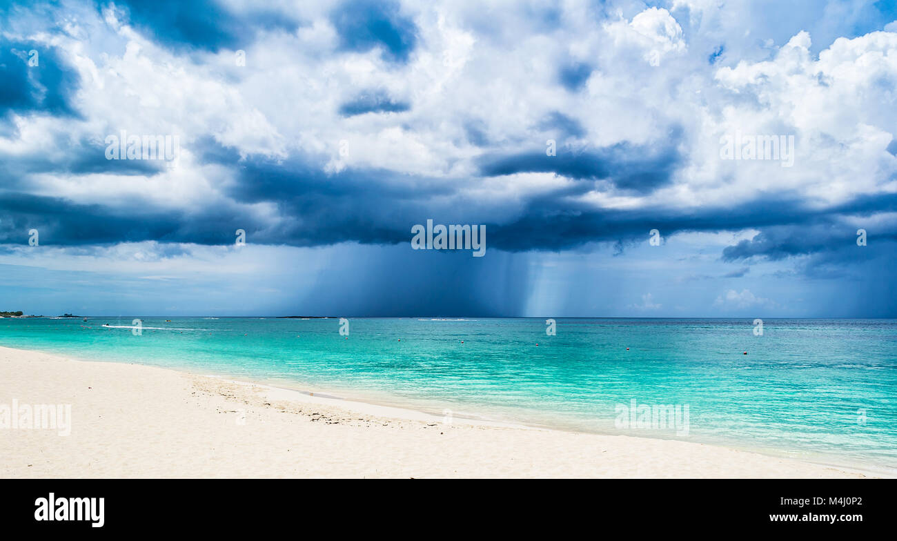 The perfect storm Stock Photo - Alamy