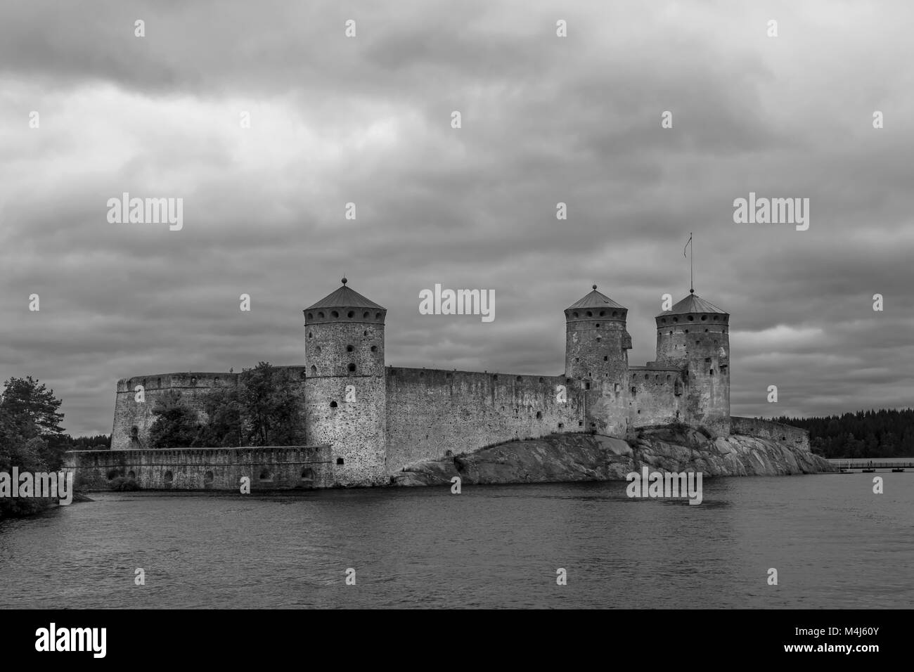 Olavinlinna castle water castle savonlinna hi-res stock photography and ...