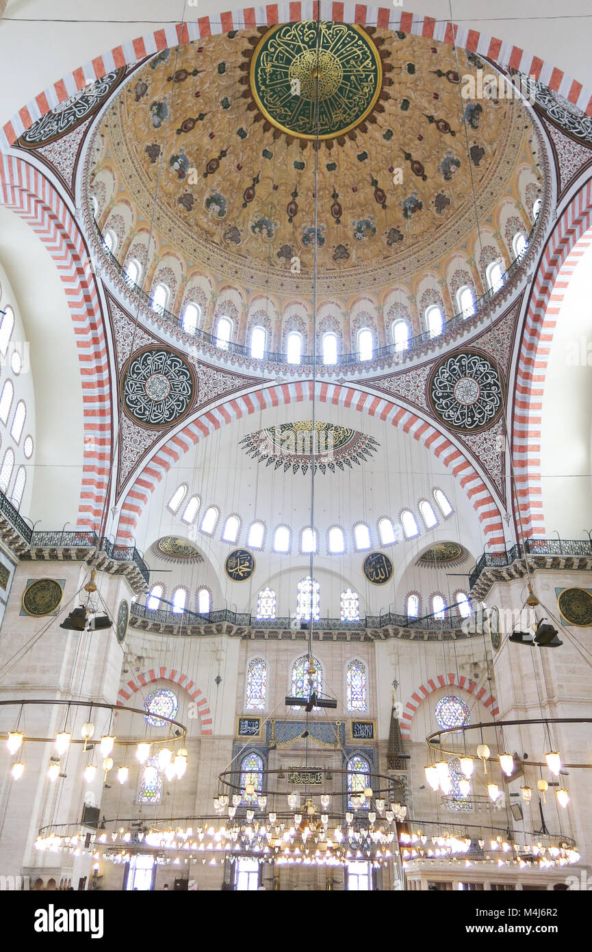 An interior view of Suleymaniye Mosque (Suleymaniye Camisi), Istanbul ...