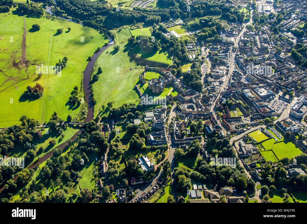 Alnwick castle percys hi-res stock photography and images - Alamy