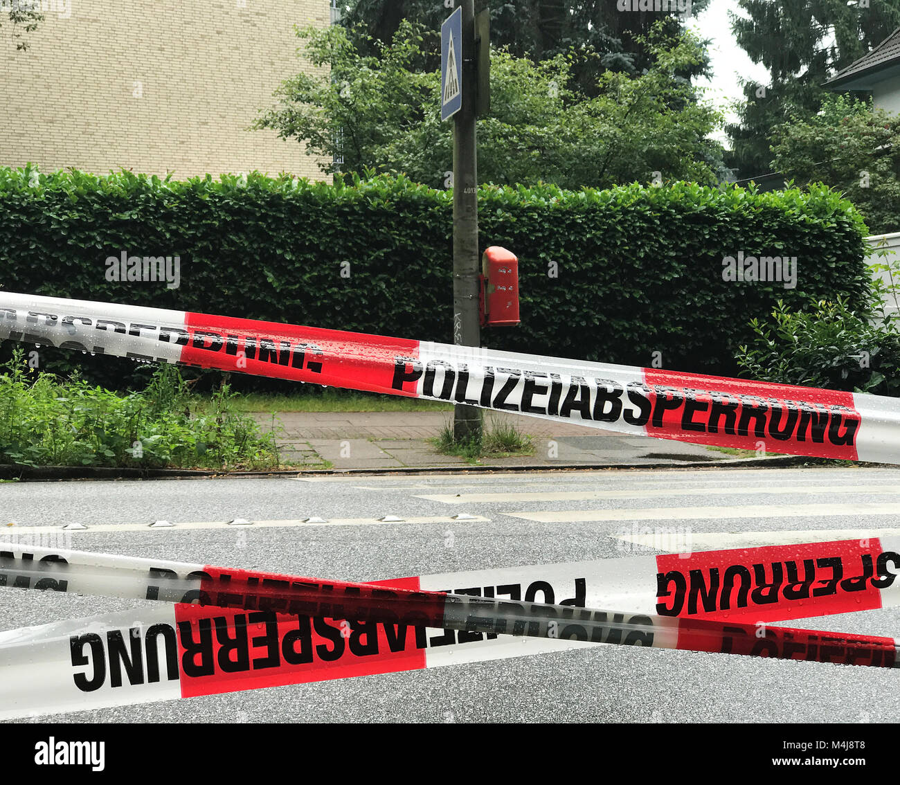 Emergency barricade hi-res stock photography and images - Alamy