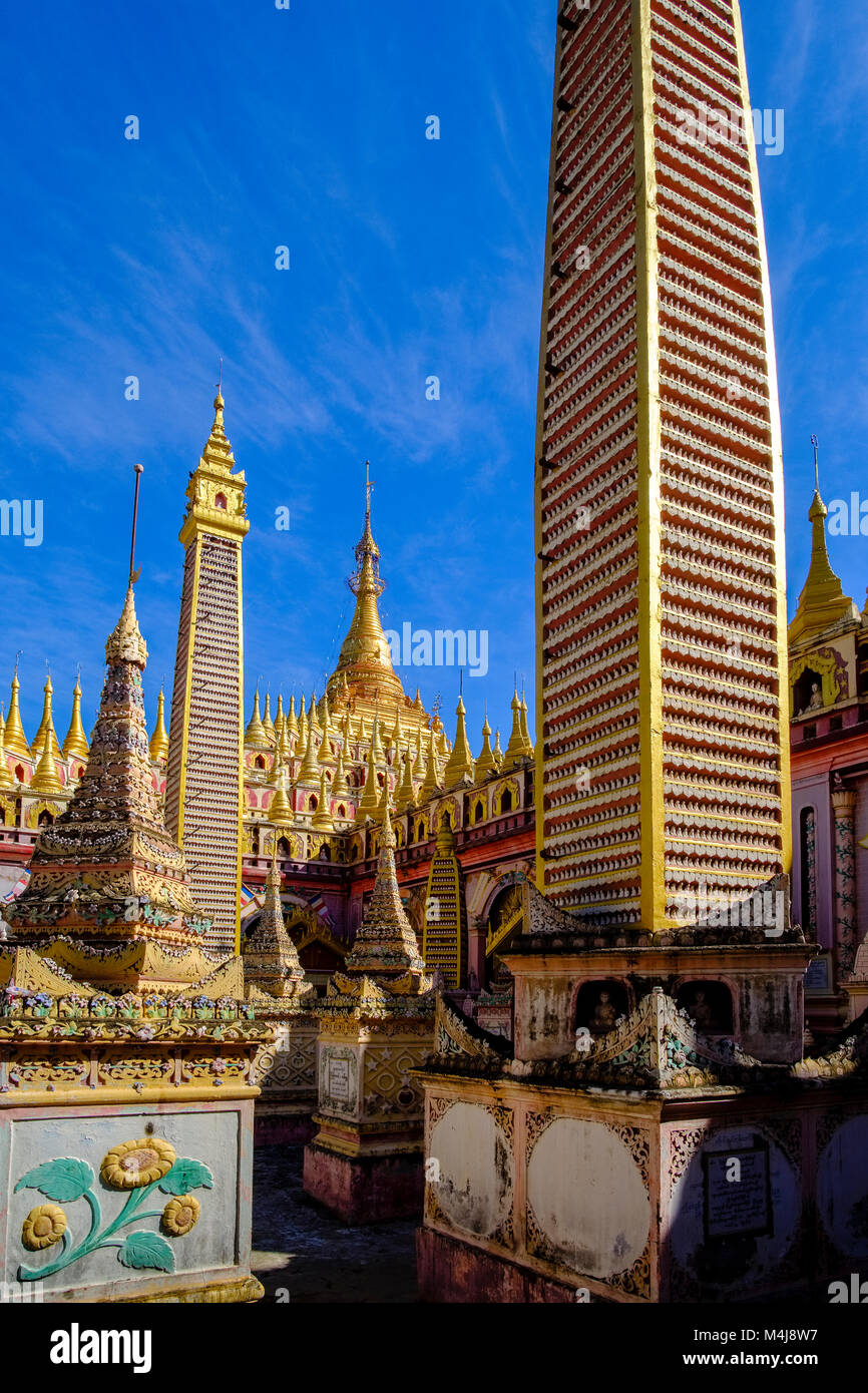 Burmese temple towers hi-res stock photography and images - Alamy