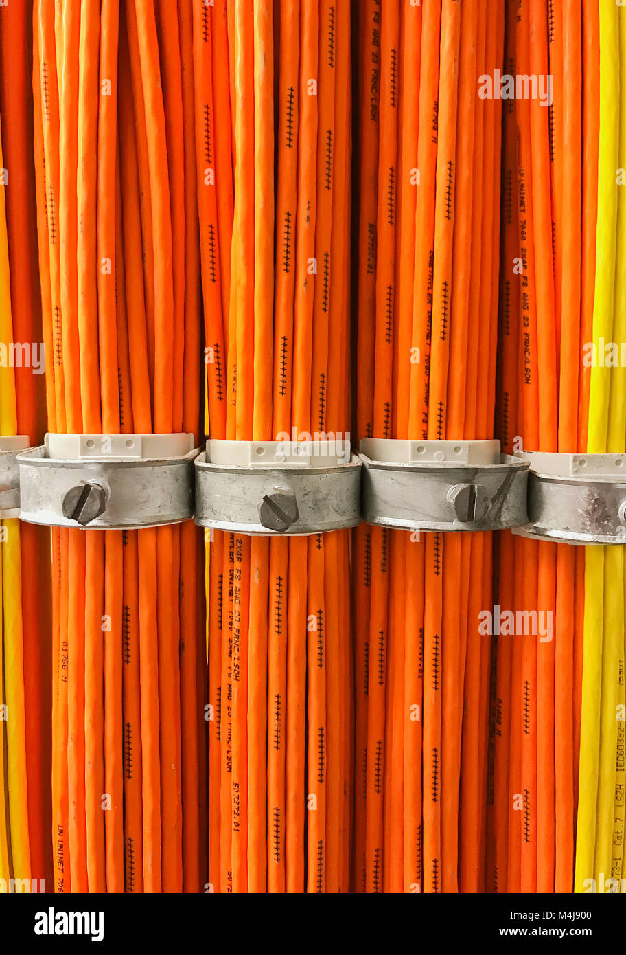 Cable network hi-res stock photography and images - Alamy