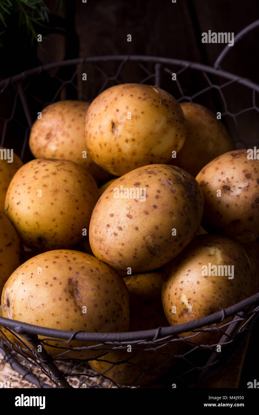 new small potatoes Stock Photo - Alamy