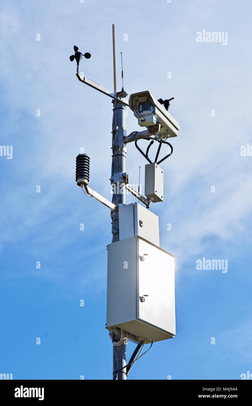 Radar measuring system hi-res stock photography and images - Alamy