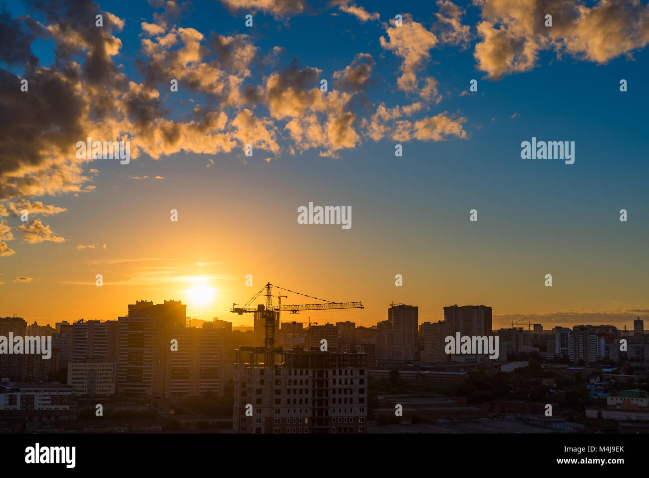 Crane landscape hi-res stock photography and images - Alamy
