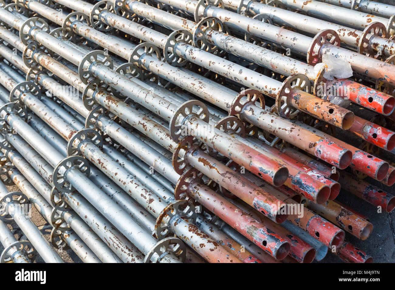 Work scaffold hi-res stock photography and images - Alamy