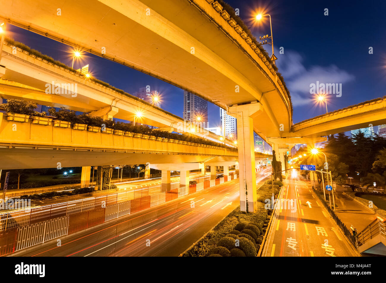 Viaduct night view of shanghai viaduct hi-res stock photography and ...
