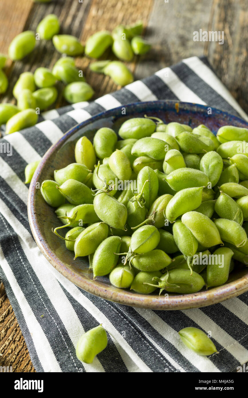 Garbanzo beans in pod hi-res stock photography and images - Alamy