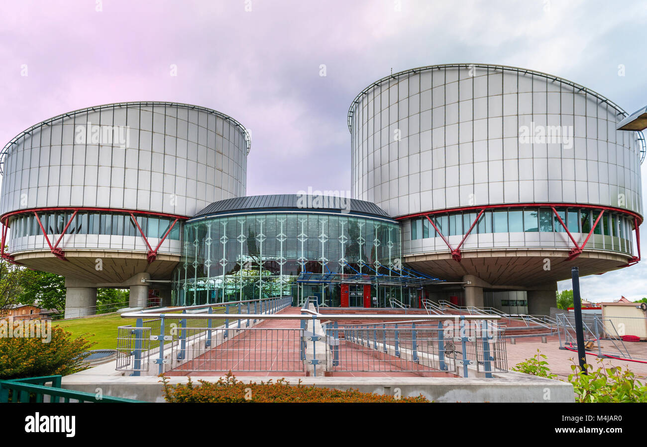 Official court building hi-res stock photography and images - Alamy