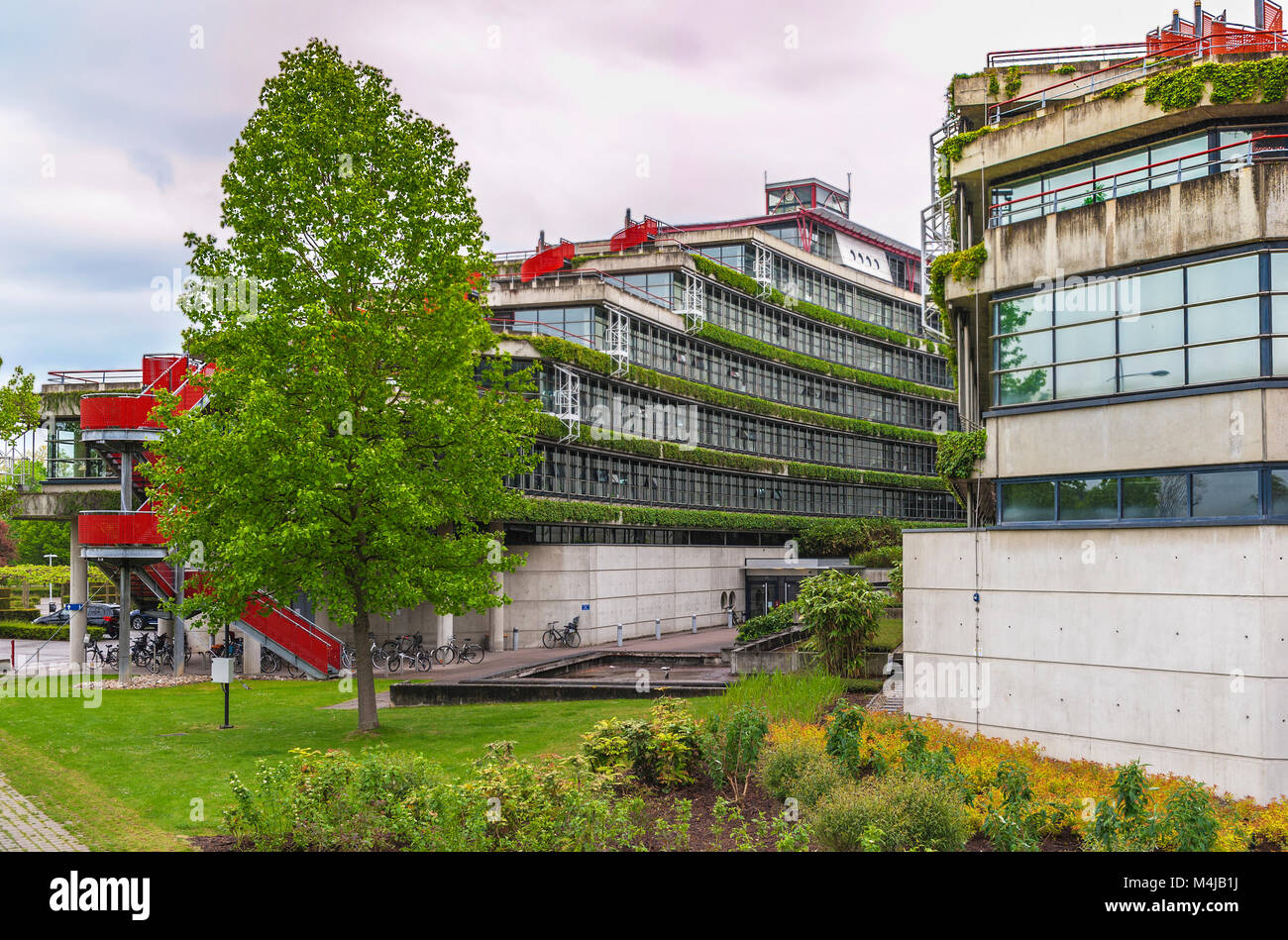 Official court building hi-res stock photography and images - Alamy