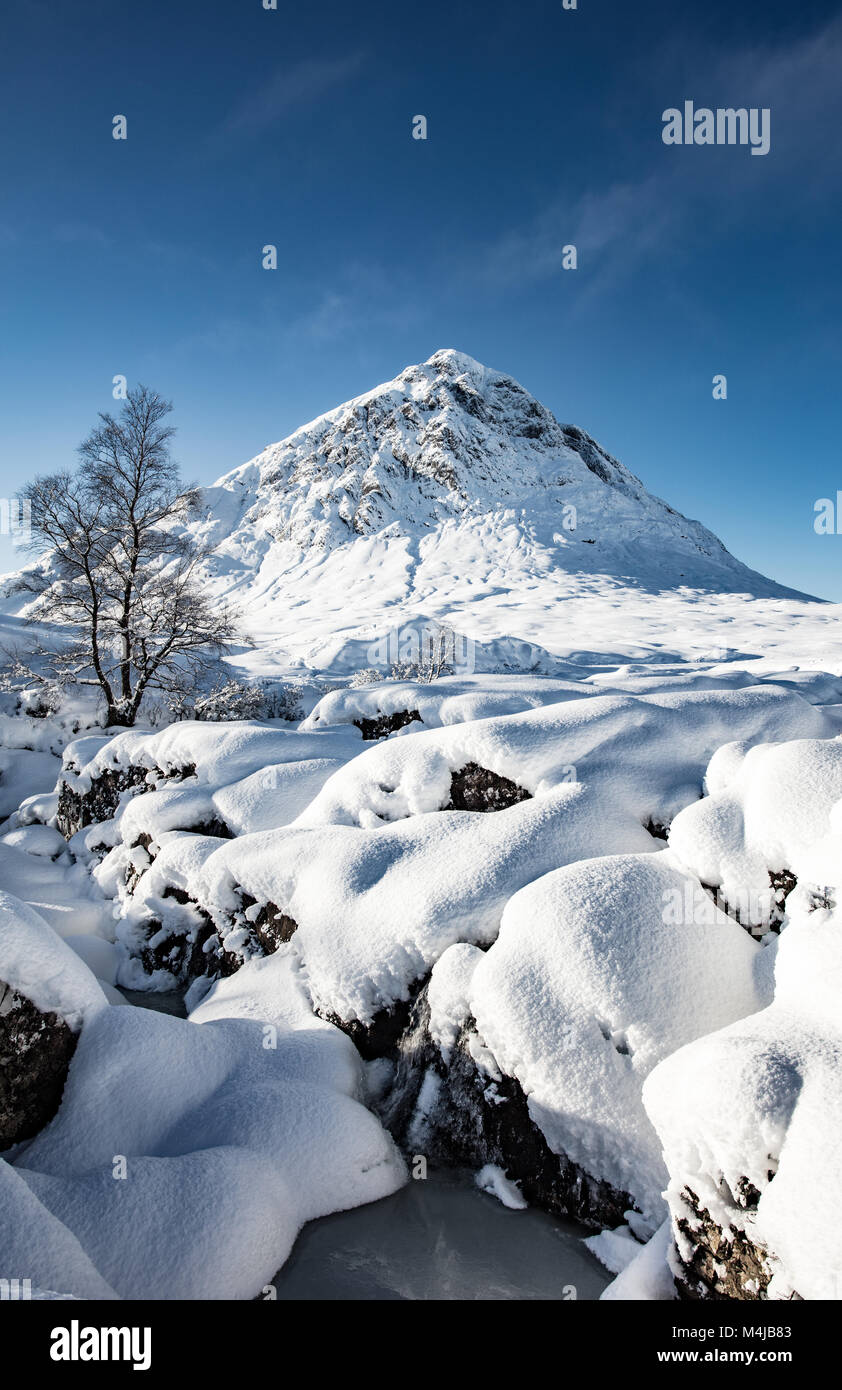 Buachaille Etive Mor in winter Stock Photo - Alamy