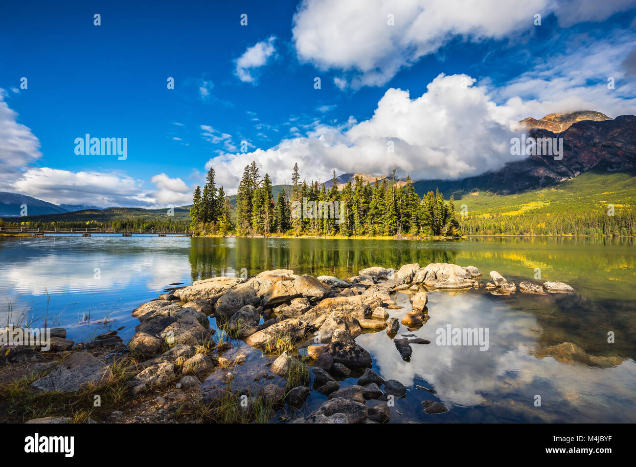 Pyramid island jasper hi-res stock photography and images - Alamy