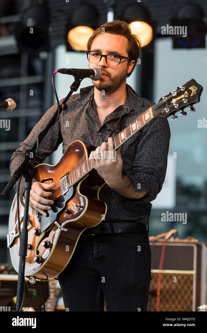 Levaux hi-res stock photography and images - Alamy