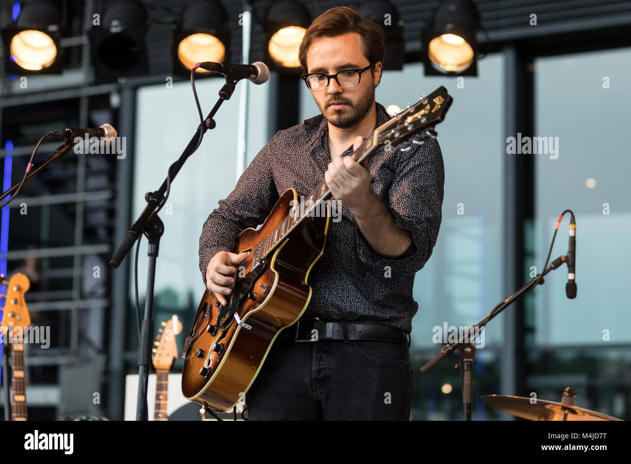 James levaux hi-res stock photography and images - Alamy