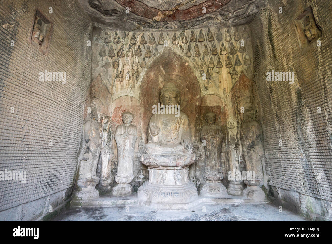Longmen cave temple hi-res stock photography and images - Alamy