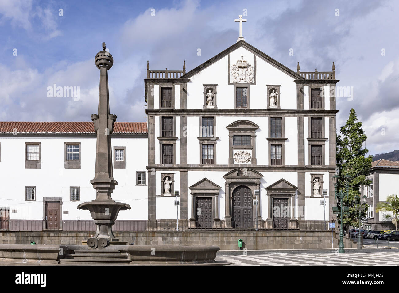 View of funchal church hi-res stock photography and images - Alamy