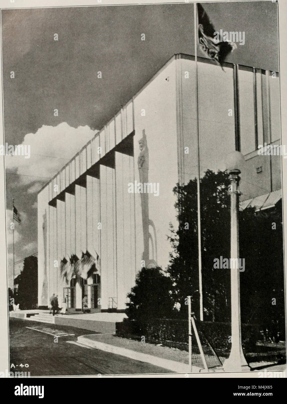 A 1933 publication focusing on the fields of architecture and ...