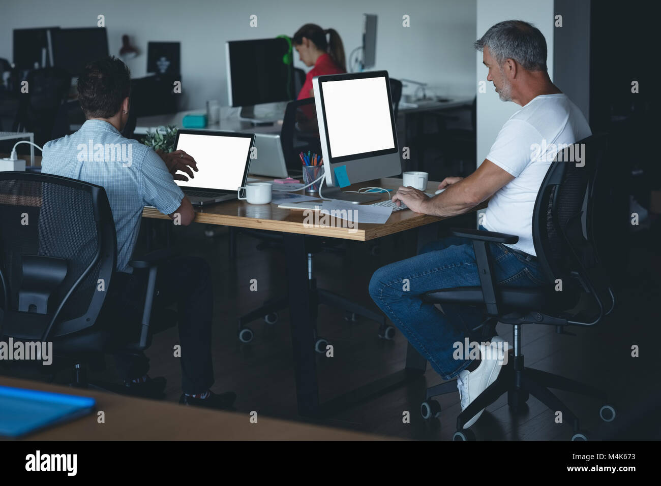 Global colleagues hi-res stock photography and images - Alamy