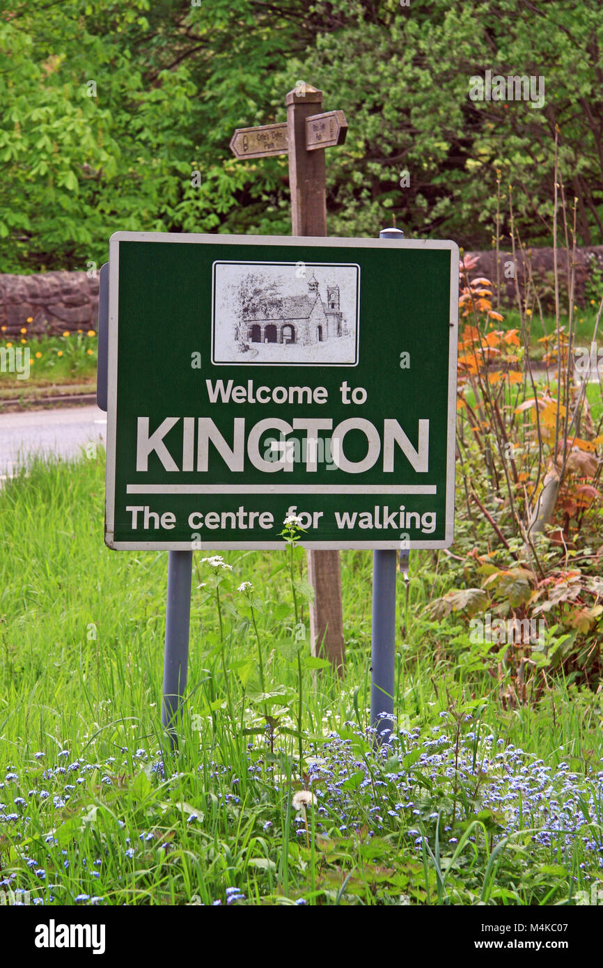 Welcome to wales road sign hi-res stock photography and images - Alamy