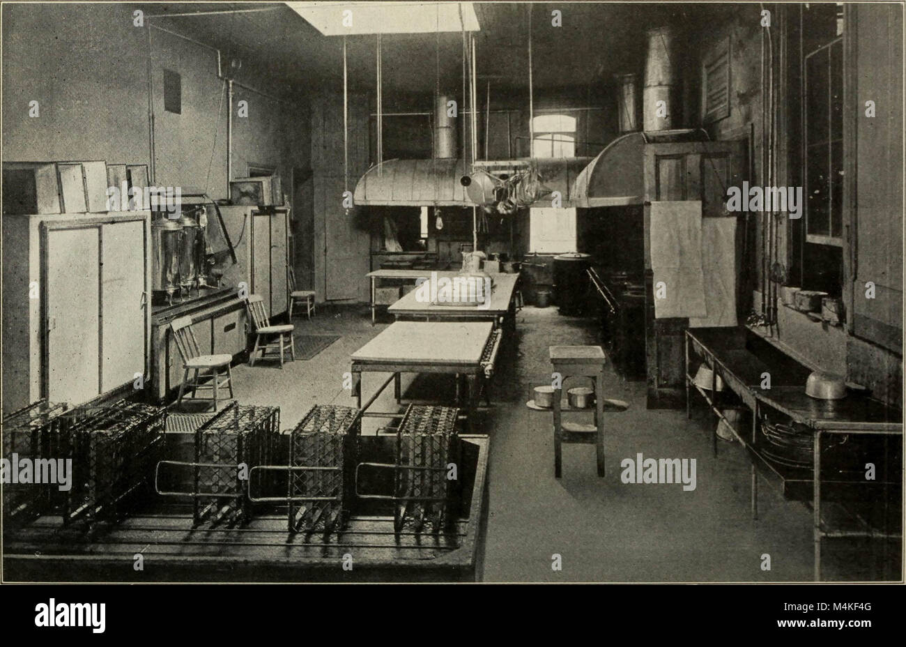 "B. S. N. S. quarterly" (1919 Stock Photo - Alamy