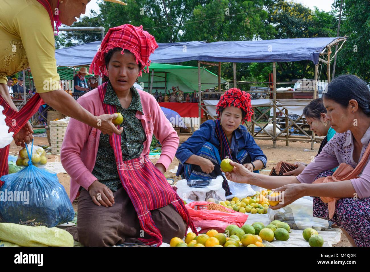 Inthein: market day rotating market, vendor vendors woman buyer, Intha ...