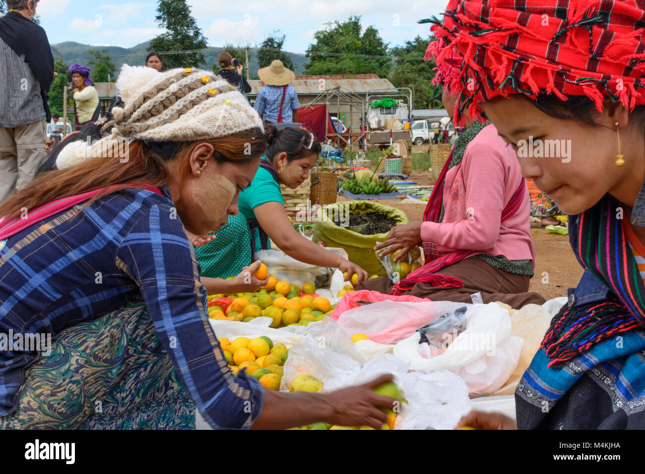 Inthein: market day rotating market, vendor vendors woman buyer, Intha ...
