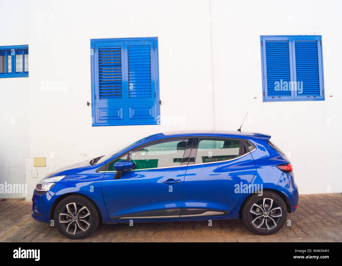 Automobiles renault poster hi-res stock photography and images - Alamy