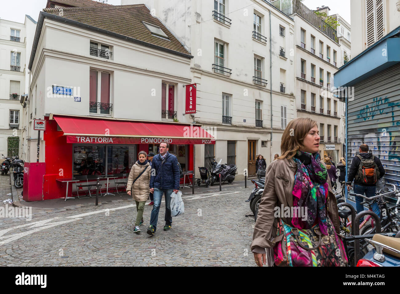 Street scenes from Paris Stock Photo - Alamy