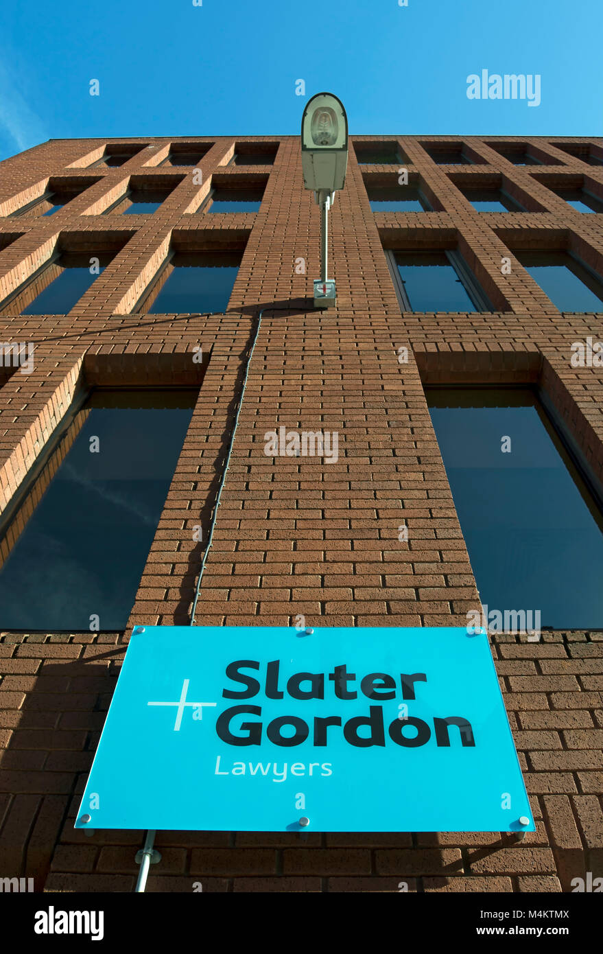 Exterior offices hi-res stock photography and images - Alamy