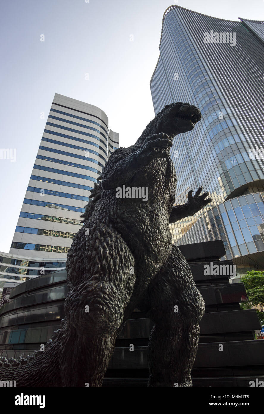 Tokyo godzilla statue hi-res stock photography and images - Alamy