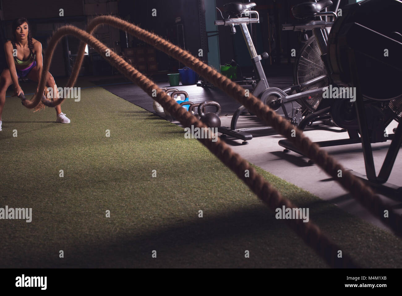 Muscle woman rope hi-res stock photography and images - Alamy