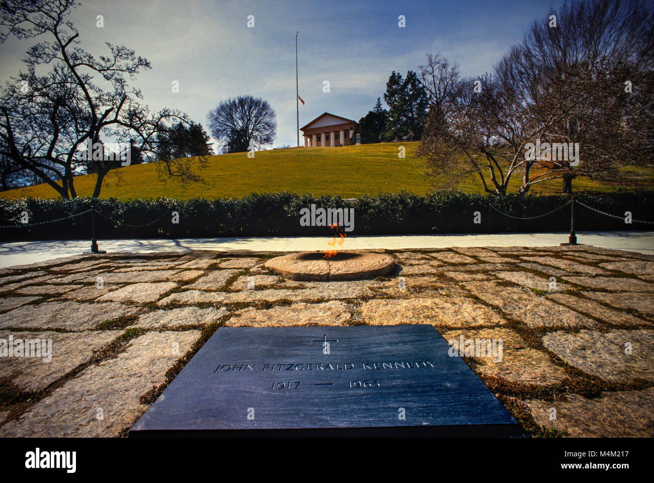 Kennedy grave site hi-res stock photography and images - Alamy