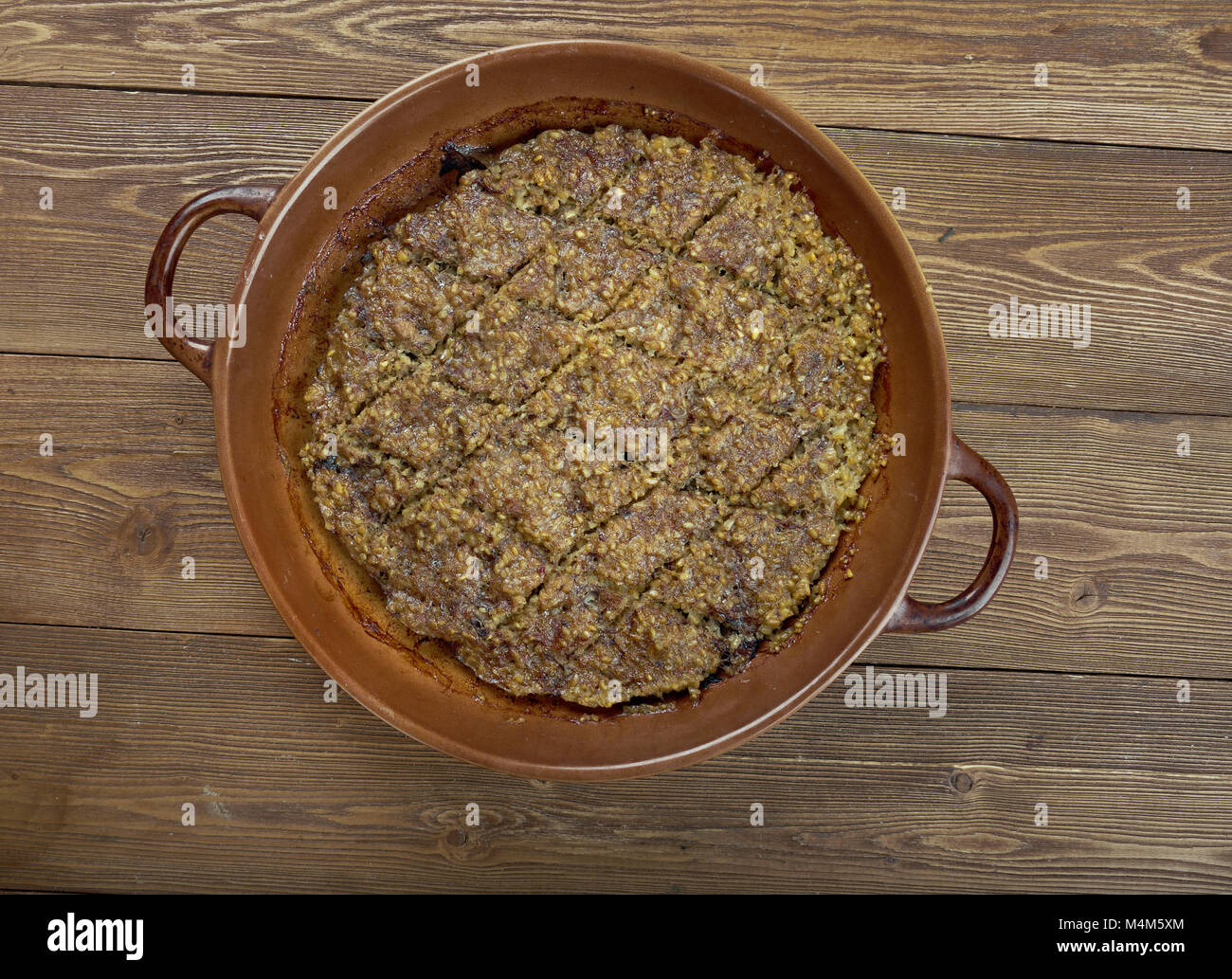 Kibbeh bil sayneeyeh hi-res stock photography and images - Alamy