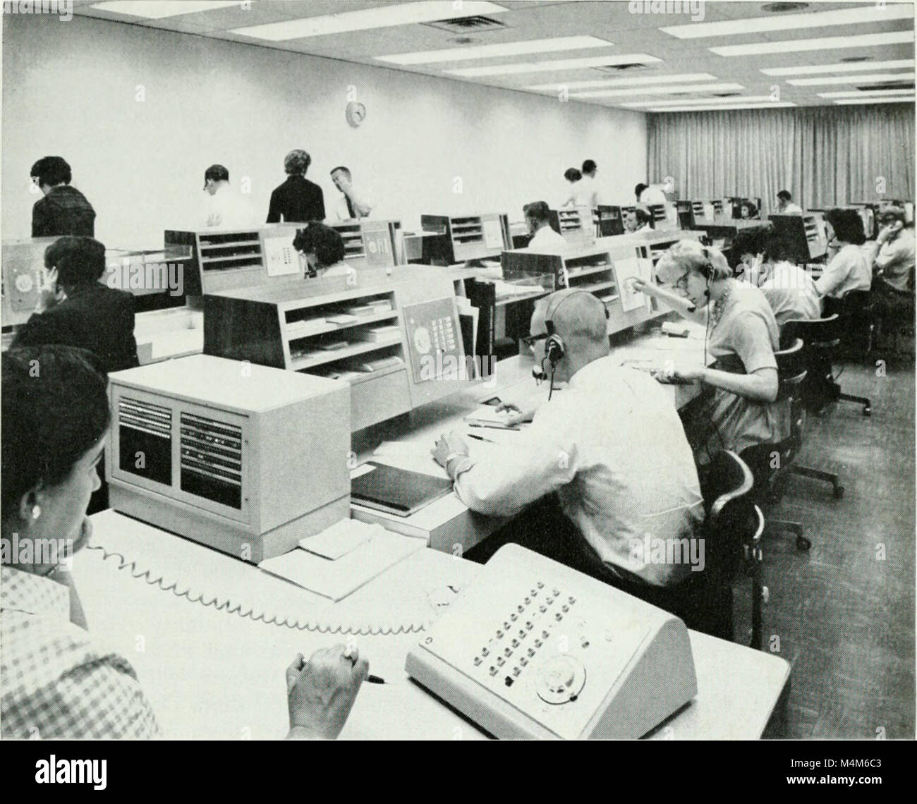 Bell telephone magazine (1922) (14569509678 Stock Photo - Alamy