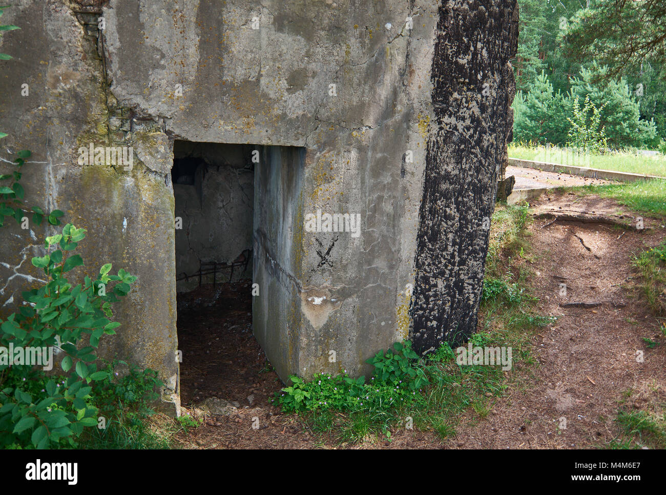 Concrete machine gun pillbox hi-res stock photography and images - Alamy