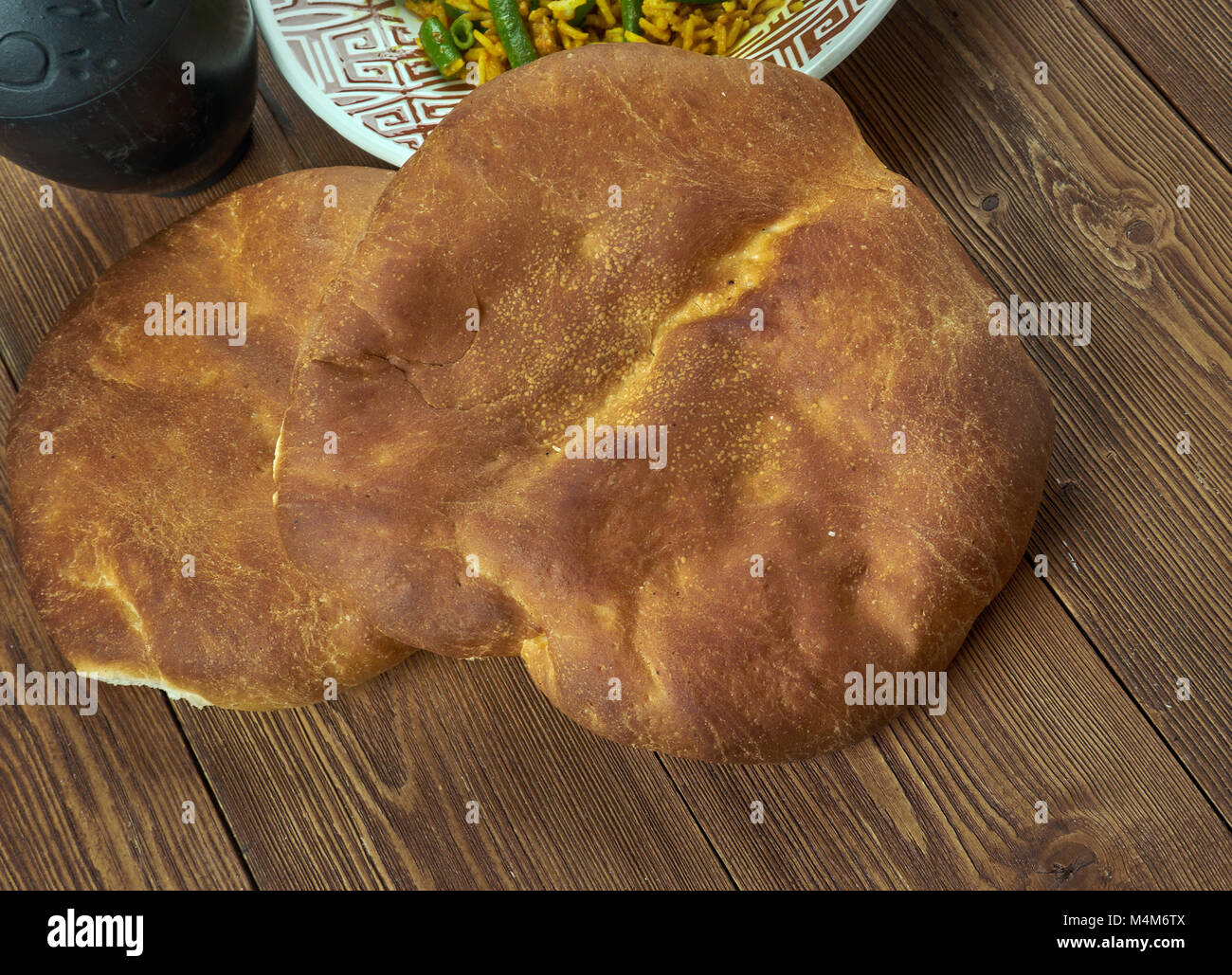 Naan taftan hi-res stock photography and images - Alamy