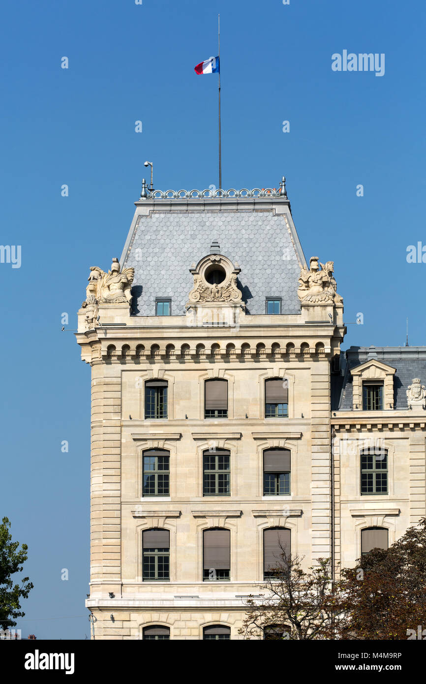 The building of the Prefecture of the Police in Paris Stock Photo - Alamy
