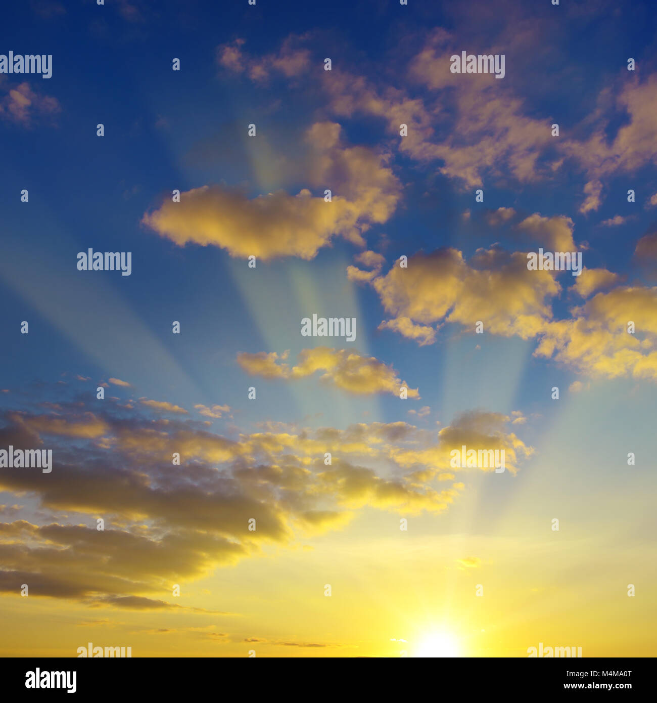 Beautiful sunset sky background hi-res stock photography and images - Alamy