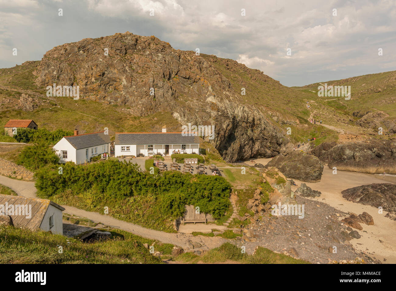 Kynance Cove Cafe - Kynance Cove, Cornwall, UK Stock Photo - Alamy